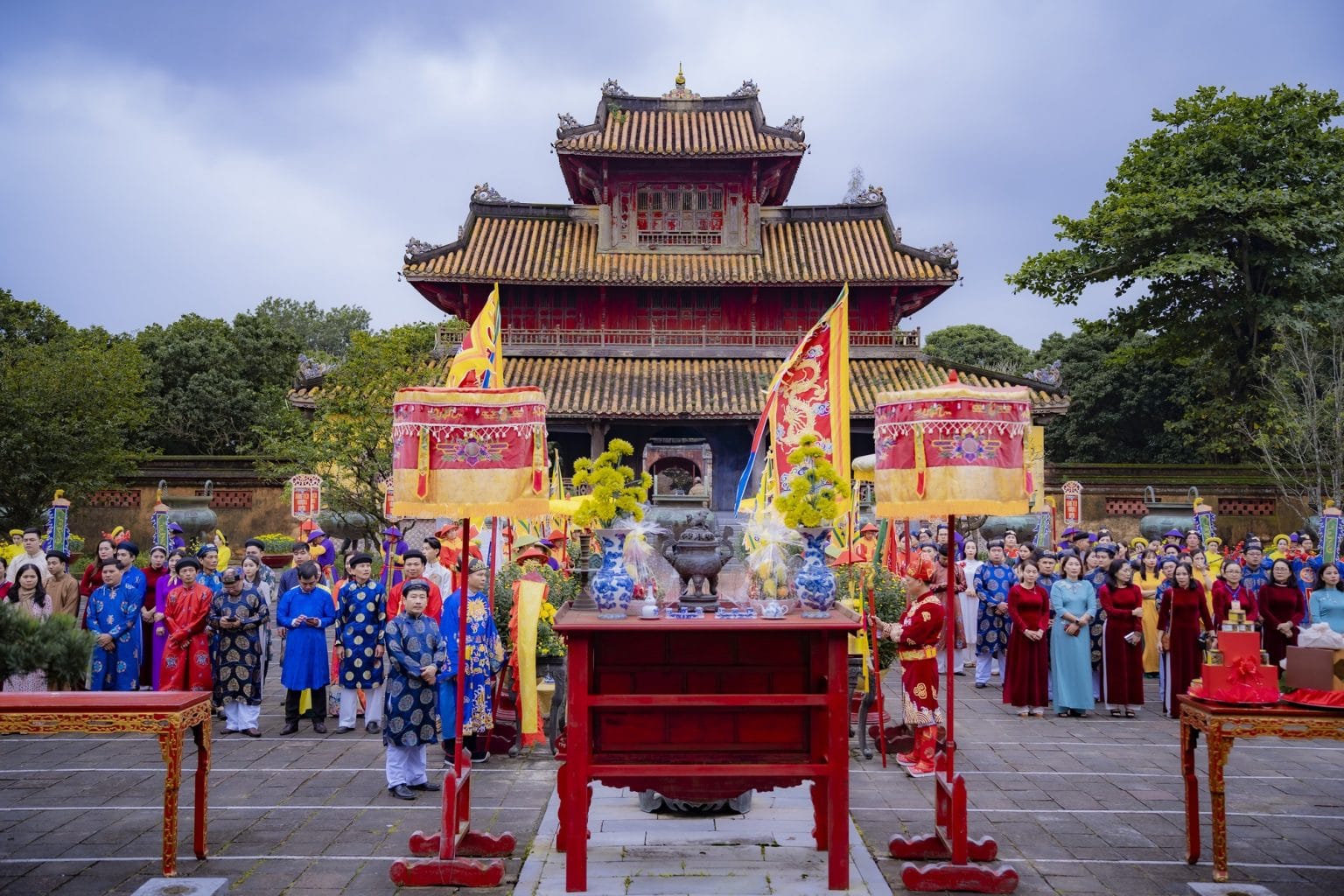 Vietnamese New Year Decorations: Meaning, Traditions, and How to ...